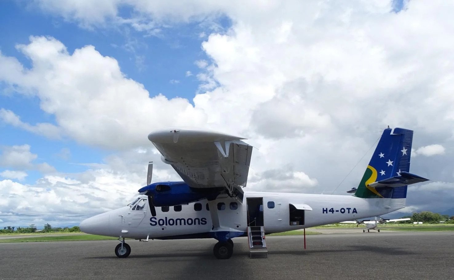 Vanuatu Business Review » Solomon Airlines lends a helping wing to Air ...