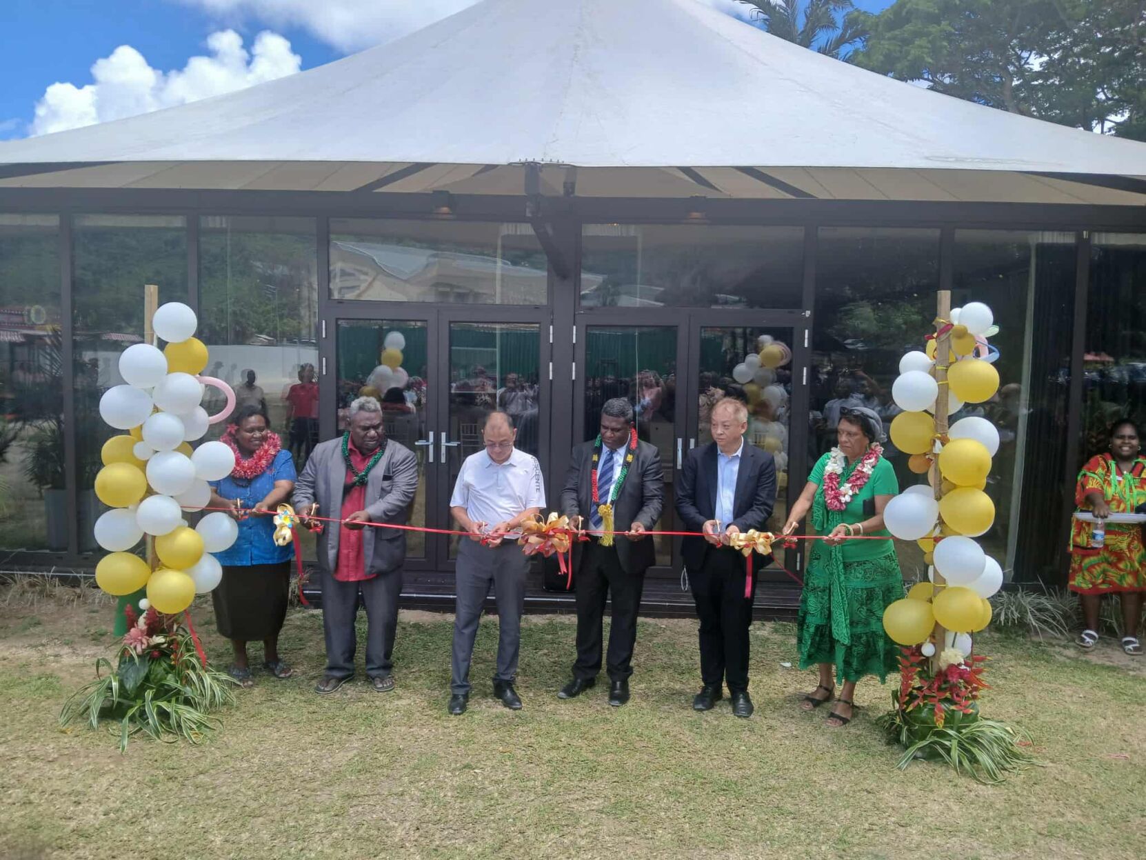 Vanuatu Business Review » Gov’t commends Cocomo Resorts expansion